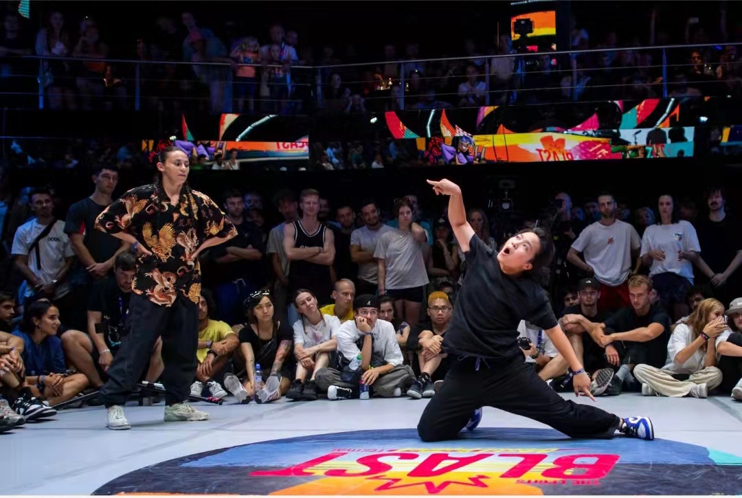 Breaking à Paris – Rencontre et spectacle de breakdance sino-français ...